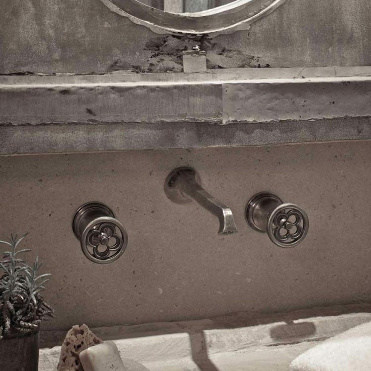 Quadrolobe Wall Mounted Handle | CompasStone.com